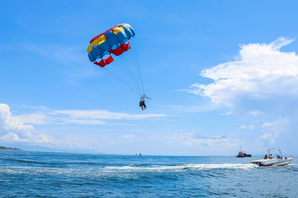 parasailing • Costablancaexplore